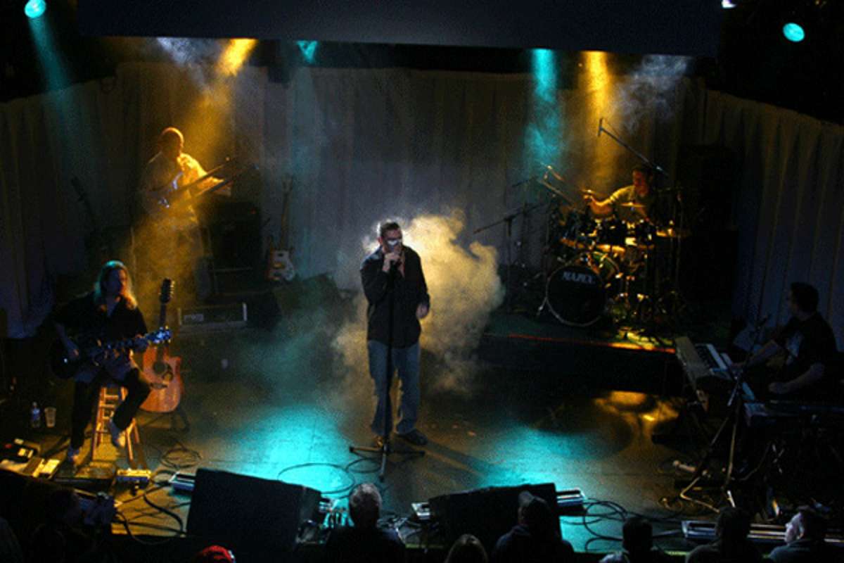 The Waiting Room - A Tribute To Genesis | The Sellersville Theater